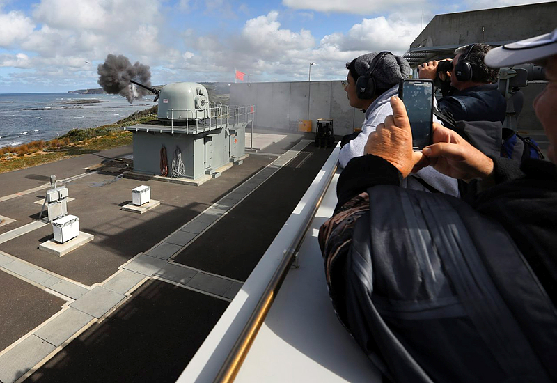 Retired soldiers visit West Head Gunnery Range - CONTACT magazine