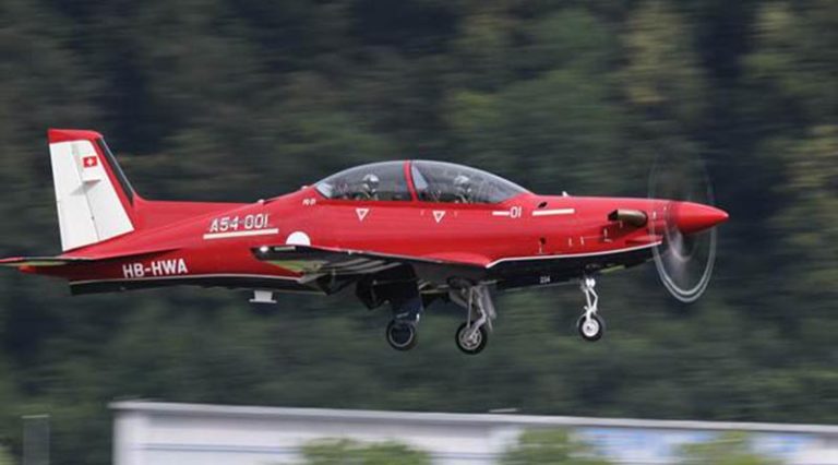 Australia’s first PC-21 takes flight – CONTACT magazine