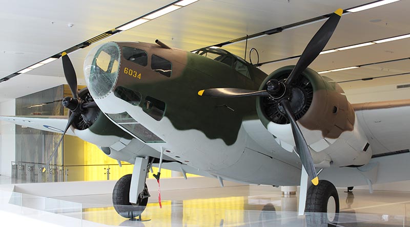 Hudson bomber lands at Canberra Airport - CONTACT magazine