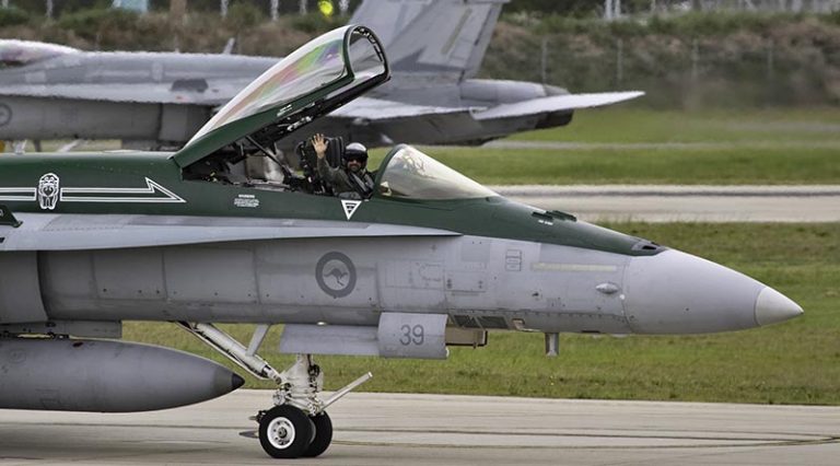 77 Squadron farewells the ‘classic’ Hornet – CONTACT magazine