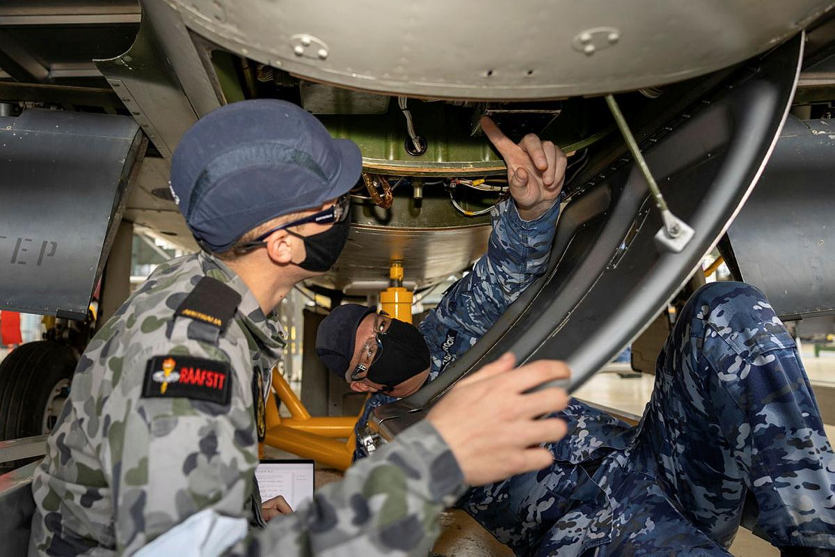 From surf to radio waves in RAAF career - CONTACT magazine