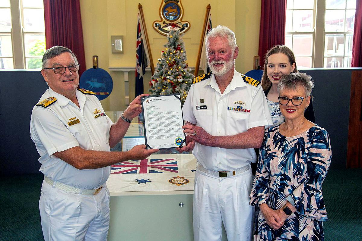 Recognising extraordinary service - CONTACT magazine