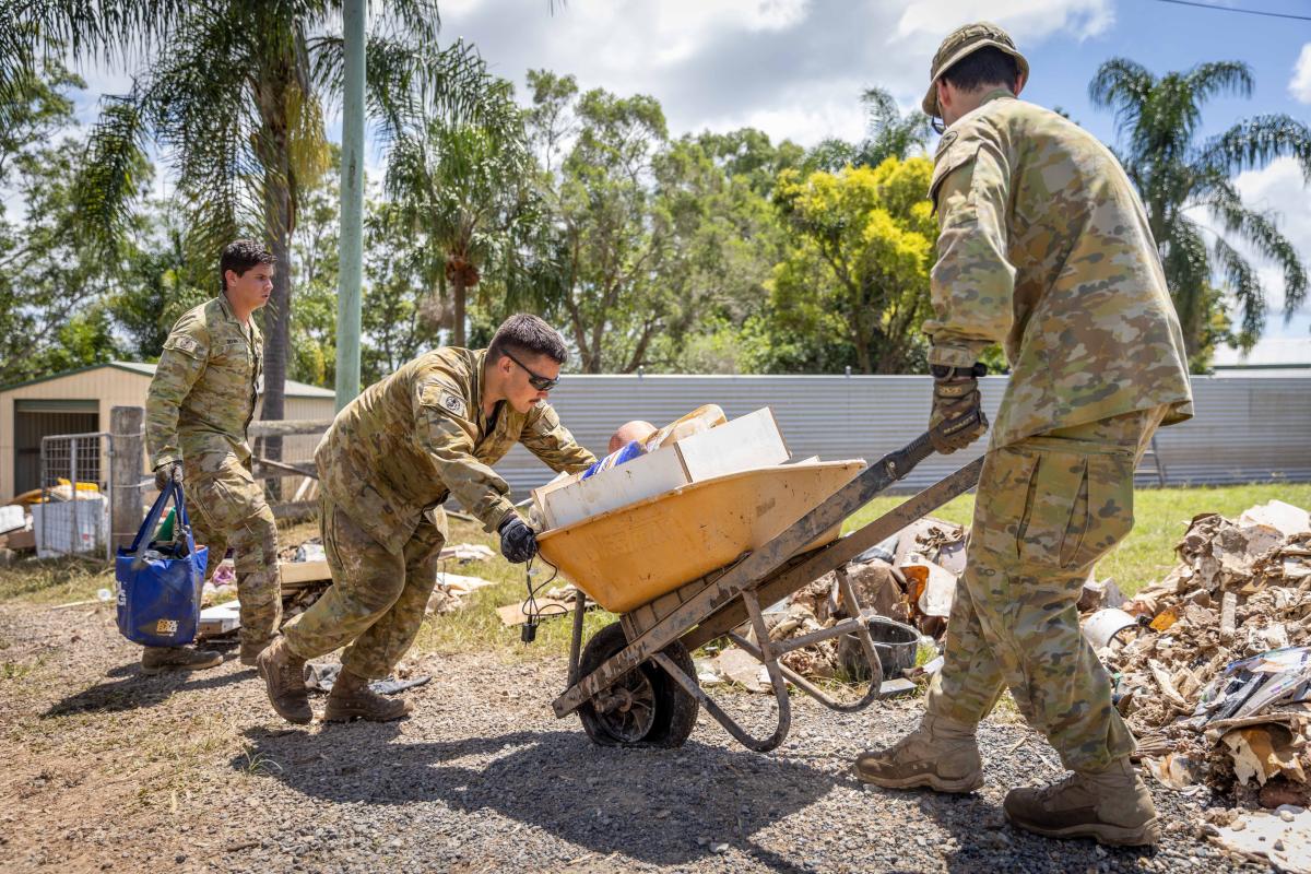 Army lends a hand in Gympie - CONTACT magazine
