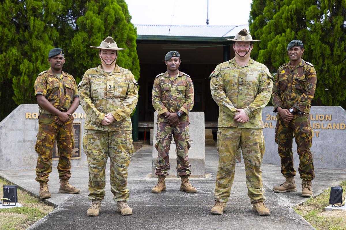 Surprise reunion for Duntroon classmates in PNG - CONTACT magazine