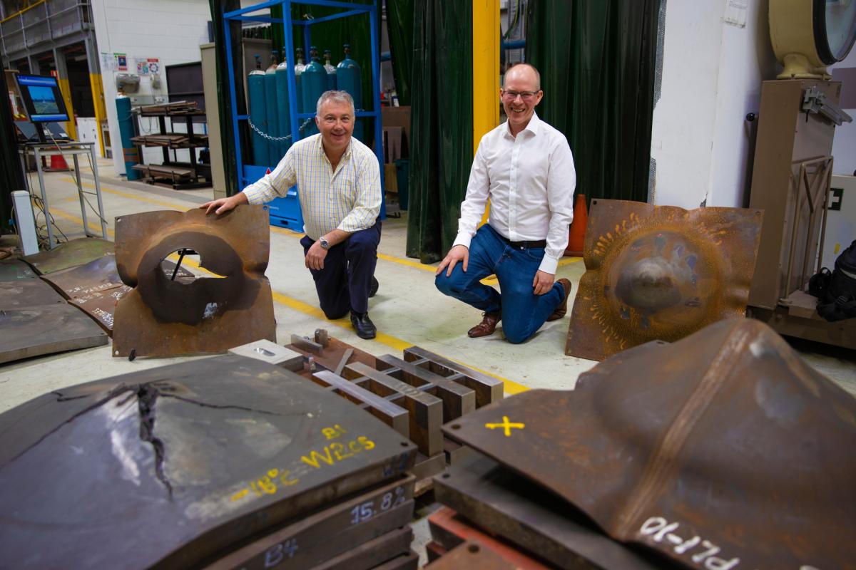 Steel used in Navy shipbuilding put through extreme tests - CONTACT ...