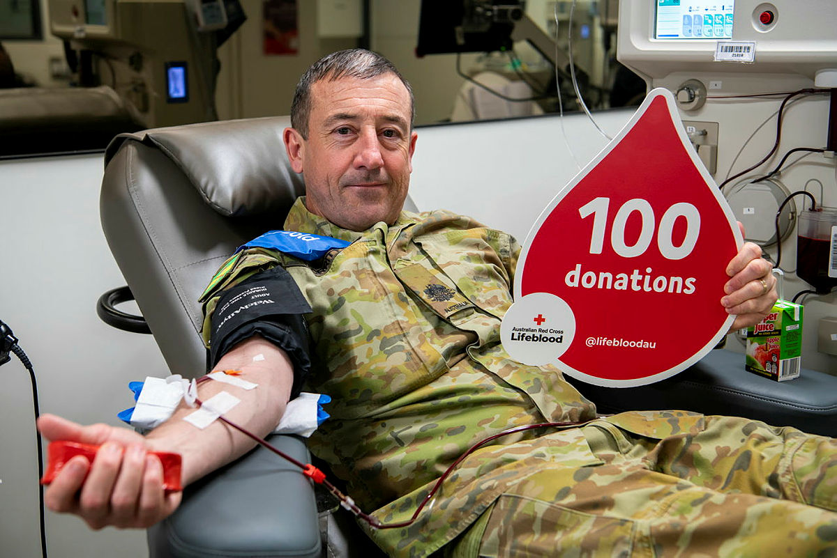 Family and friends inspire 100 blood donations - CONTACT magazine