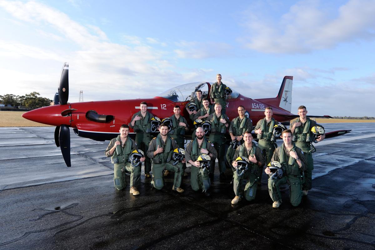 Newest RAAF and RAN pilots get their wings - CONTACT magazine