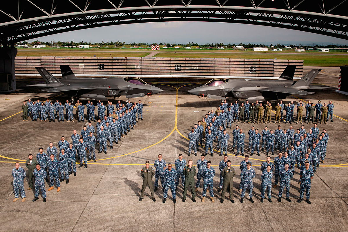 RAAF GROUND CREWS - CONTACT magazine