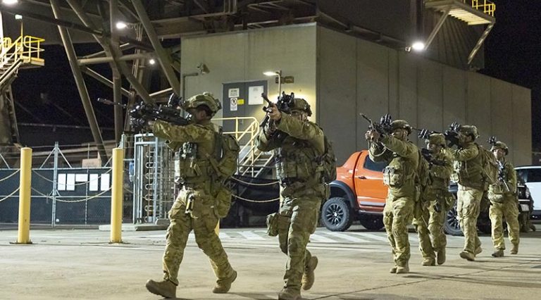 1RAR tests urban tactics – CONTACT magazine