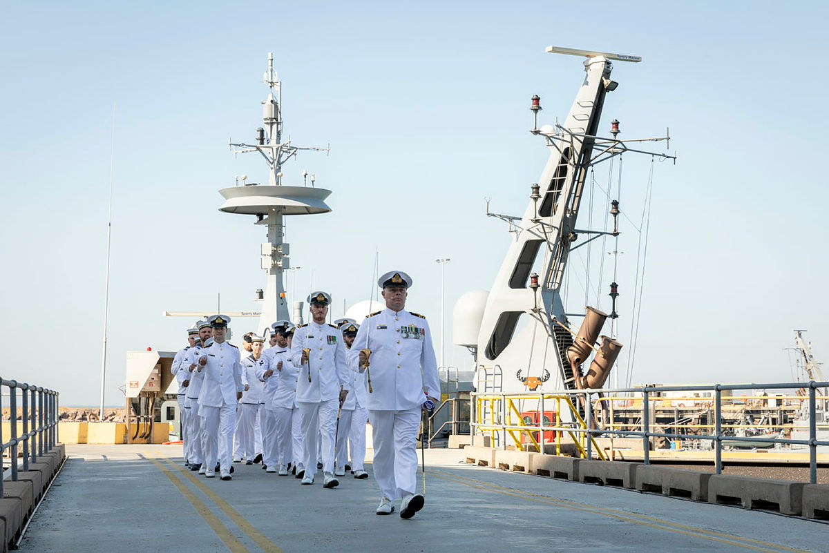 Launny's crew bids emotional farewell - CONTACT magazine