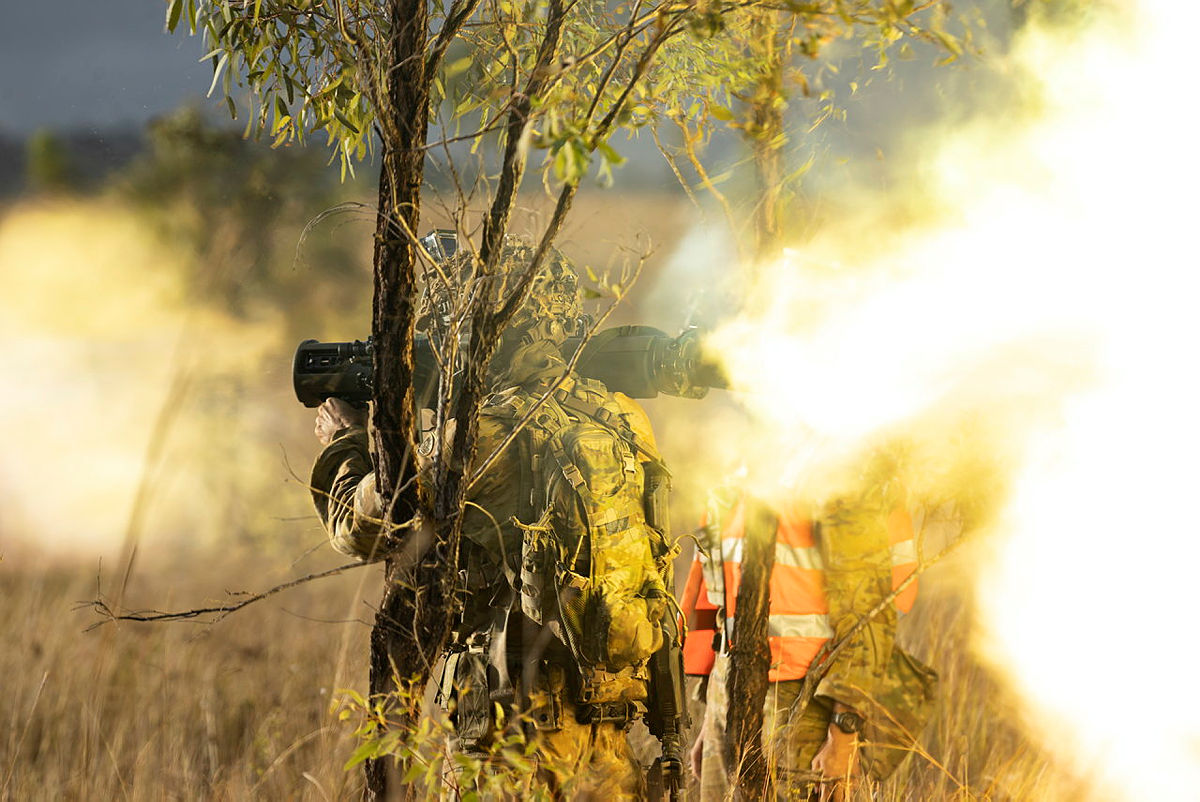 Combined-arms team defends artillery gun line - CONTACT magazine