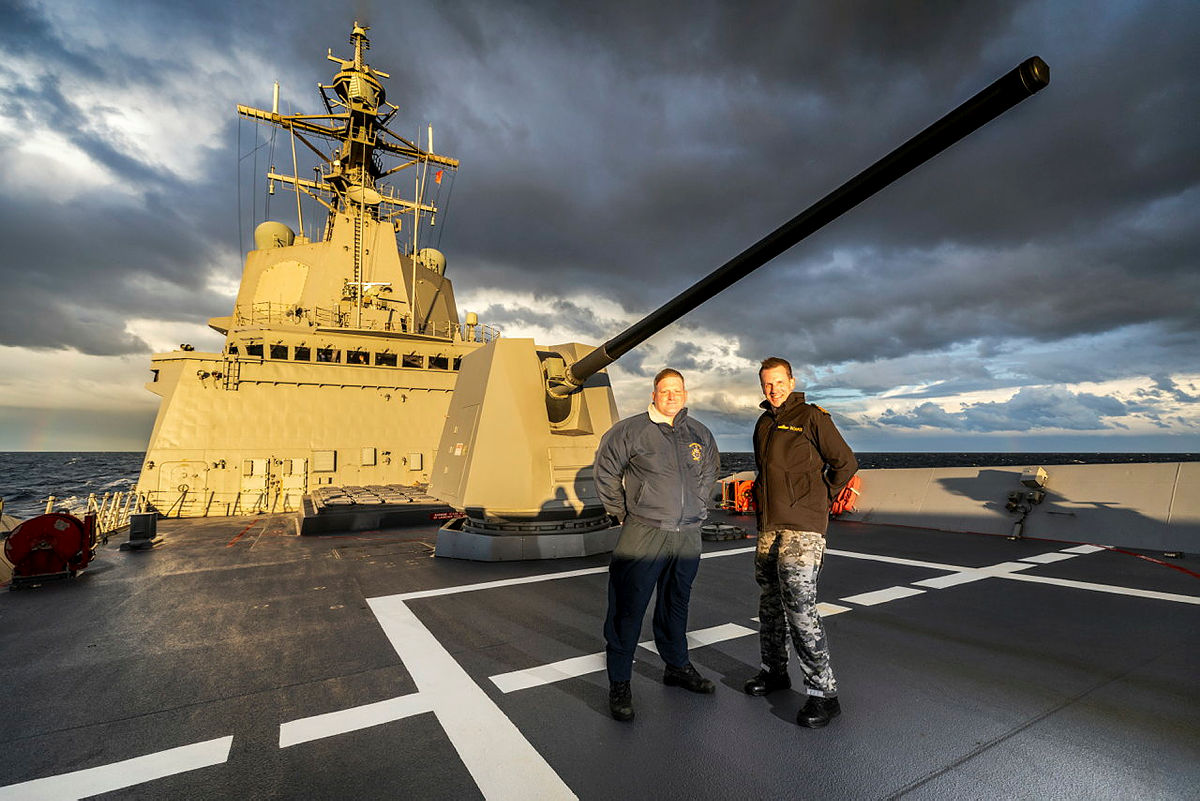 Swapping ships to expand exercise experience - CONTACT magazine
