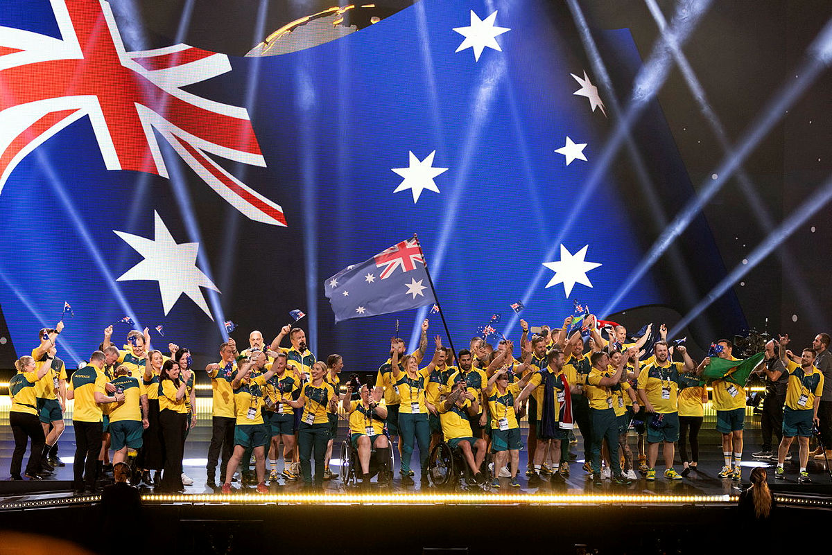 Cheering start to Invictus Games - CONTACT magazine
