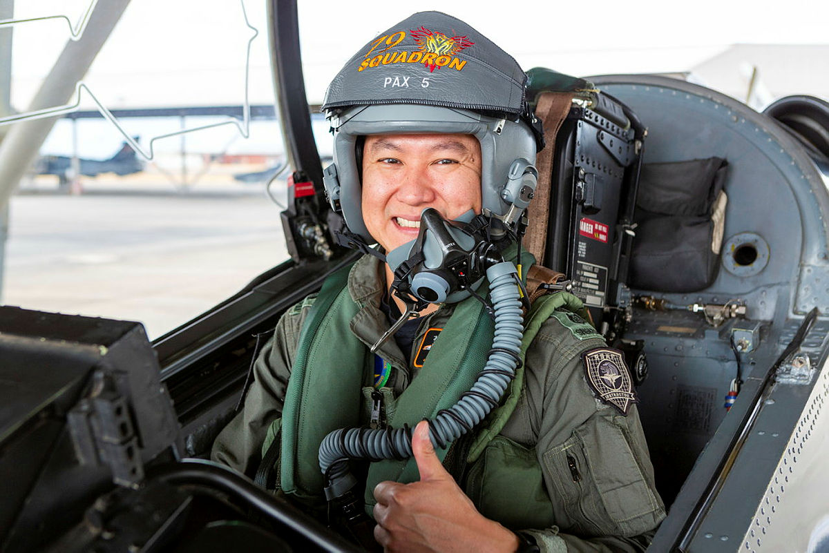 Flight affirms friendship - CONTACT magazine