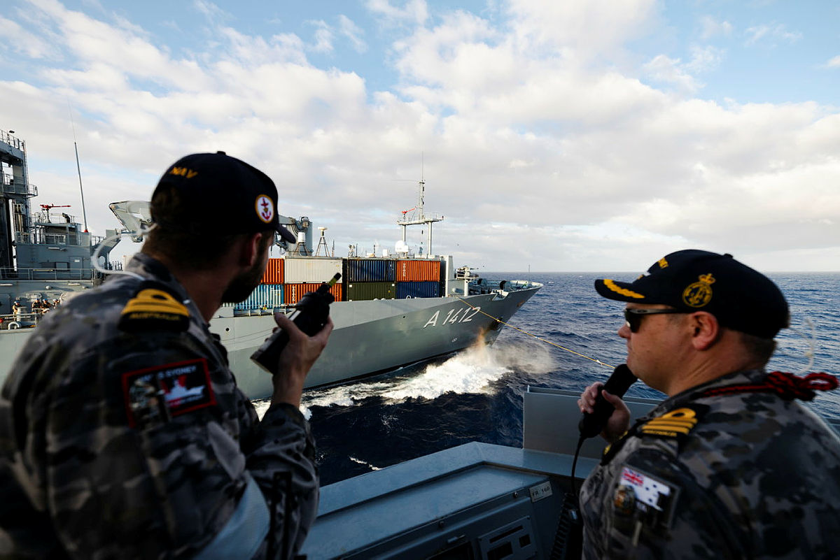 Taking fuel from German Navy - CONTACT magazine