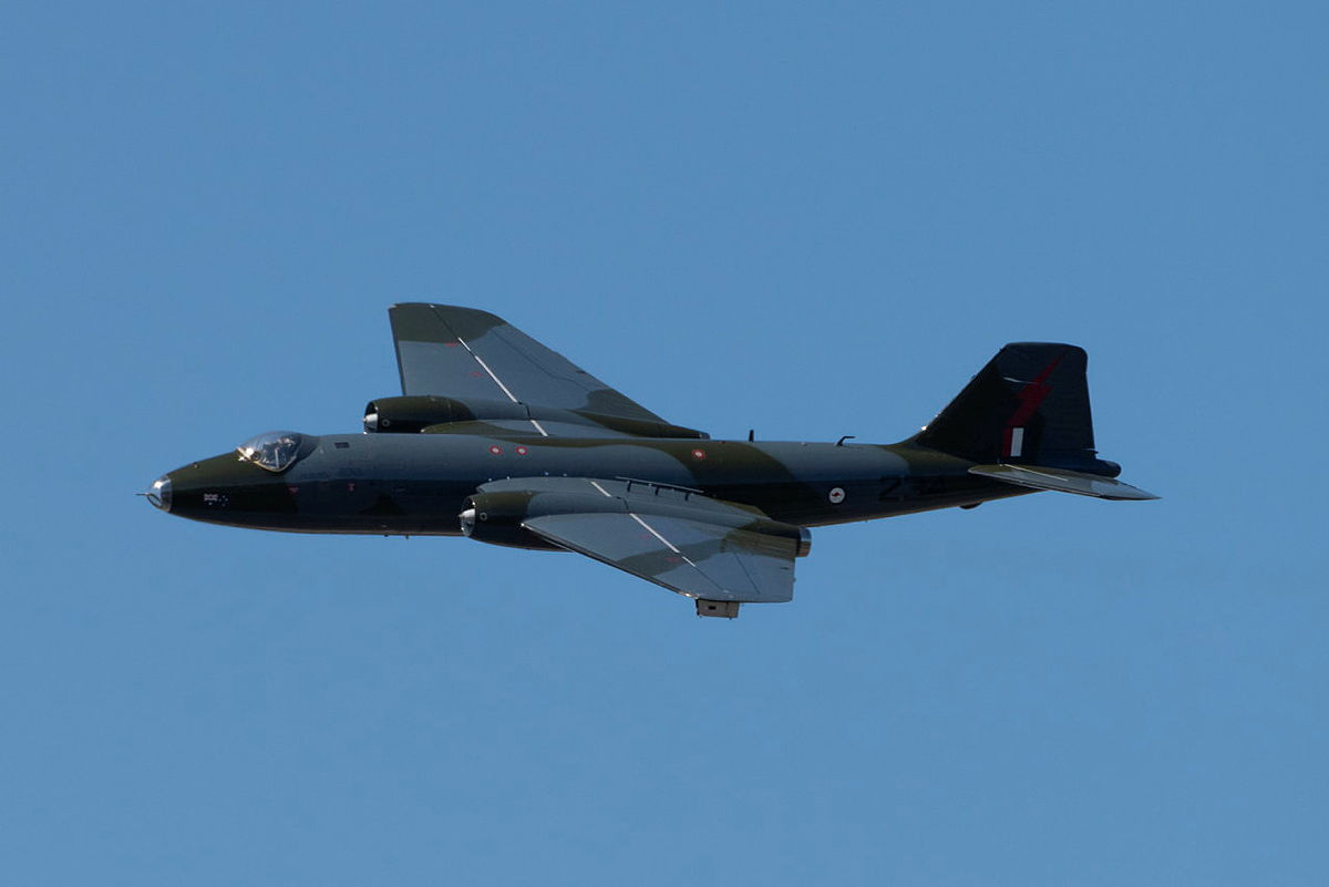 Canberra bomber soars in Queensland skies - CONTACT magazine