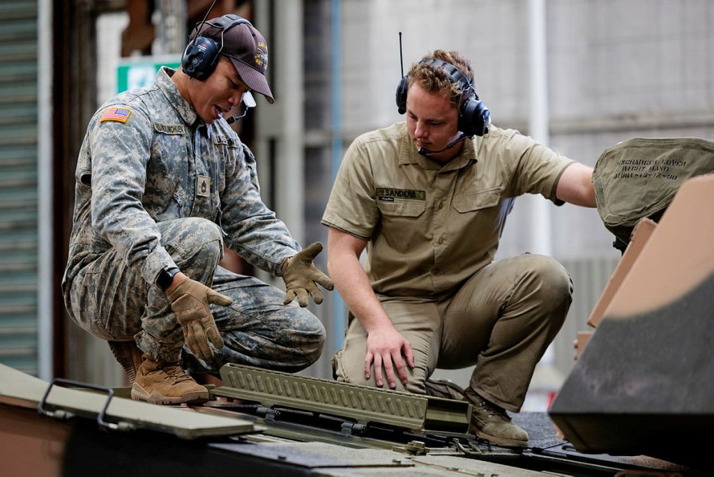 Tank course reflects partnership with US – CONTACT magazine