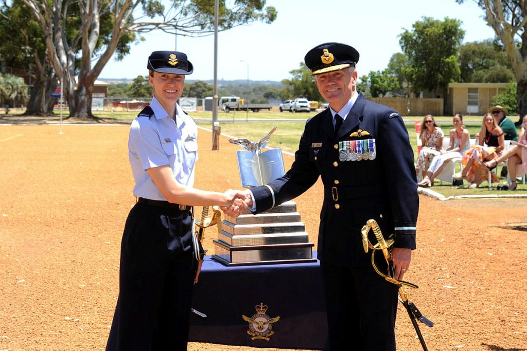 Flying times ahead for graduates - CONTACT magazine