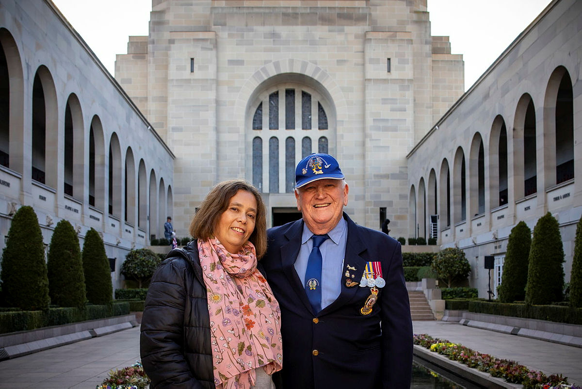 Operation Babylift crews reunite with passengers - CONTACT magazine