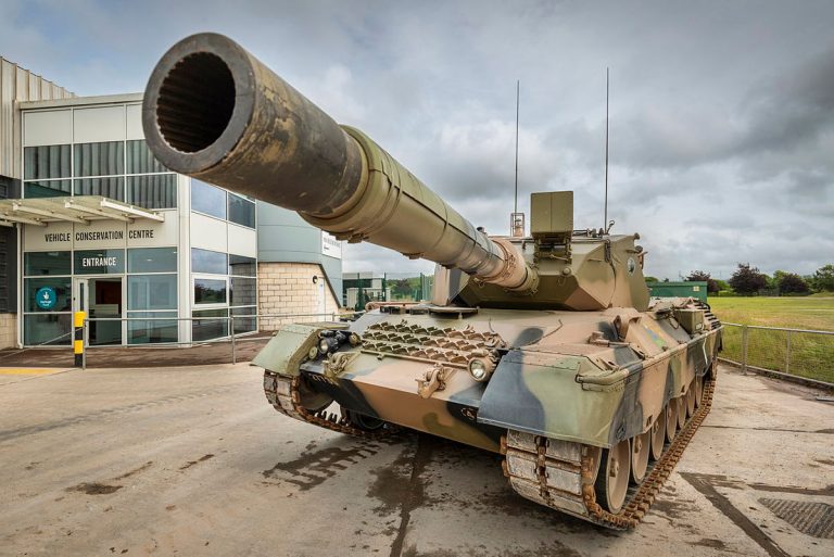 Australian tank on display at British museum – CONTACT magazine